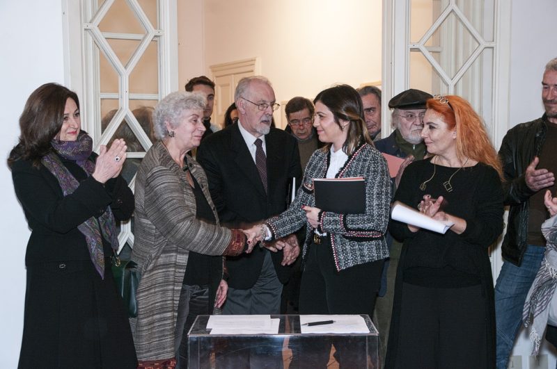 Premio biennale Ex Libris a Pietro Paolo Tarasco. La famiglia Giulietti dona le opere al Comune ...