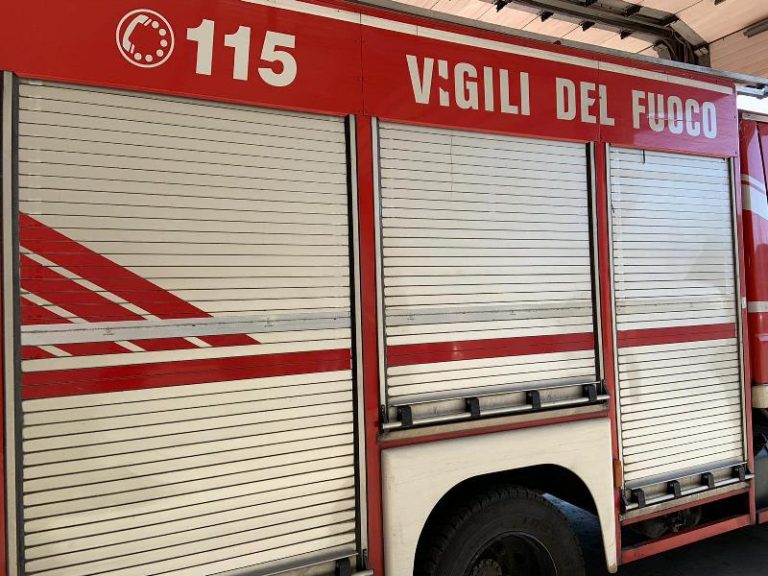 Incendio alla Real srl di Empoli: Soccorsi nove operai - gonews.it