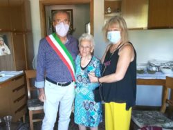 Cento anni per Giulia Nannini: in guerra salvò una famiglia di ebrei ...