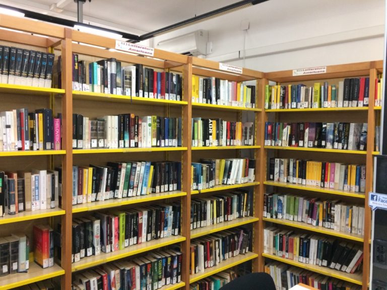 Stefano Romagnoli presenta il suo libro alla biblioteca Perodi