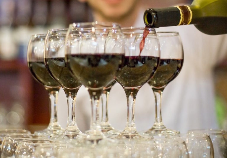 Cinque detenuti del carcere di Siena diventano sommelier con il ...