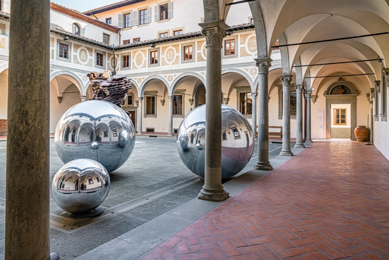 Escher Firenze, grande mostra con 200 opere al Museo degli Innocenti