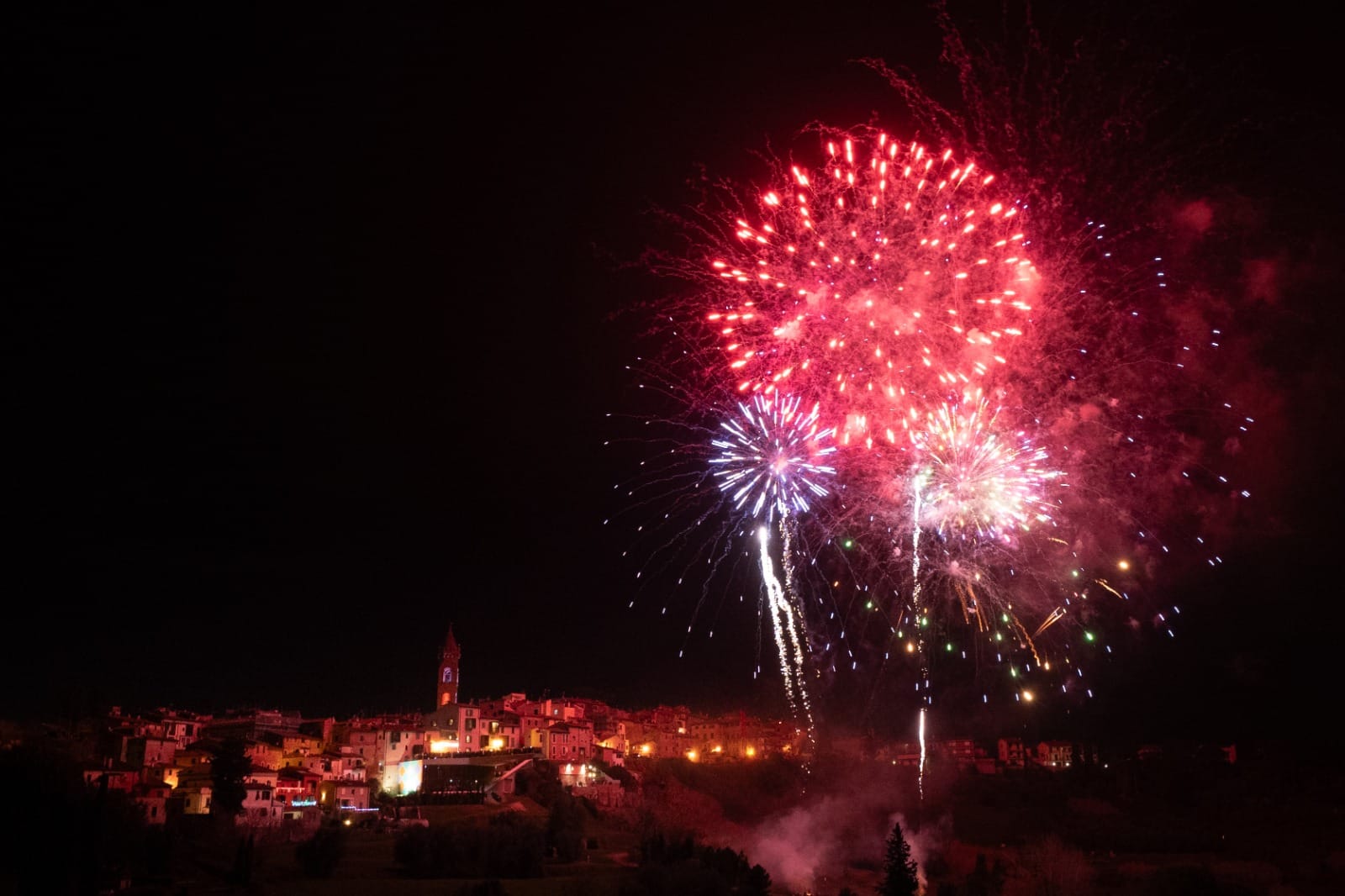 Capodanno 2024: gli scatti dalle piazze affollate della Toscana