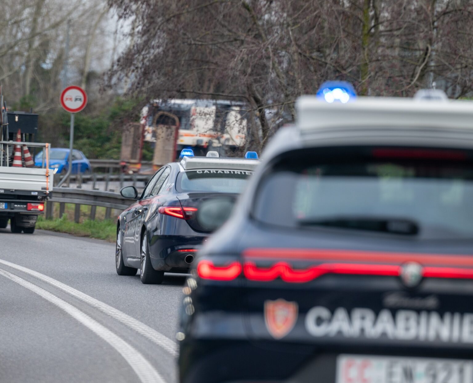 Controlli nel Pratese durante le festività: 6 arresti domiciliari, 50 ...