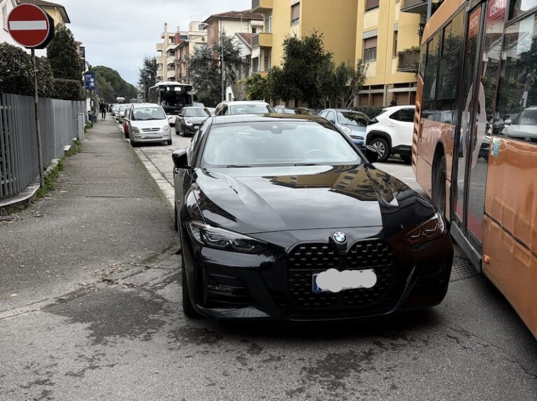 Pisa_Autobus_Bloccato_2026__1 - gonews.it