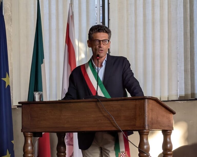 Pistoia, il sindaco Giovanni Capecchi presenta la giunta - gonews.it